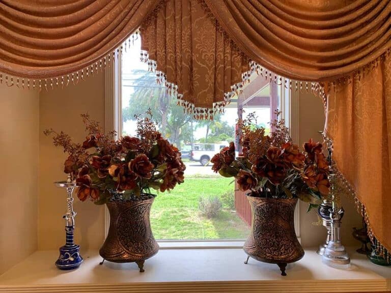 About Us - Mirage Restaurant